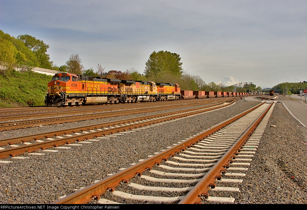 BNSF 4786